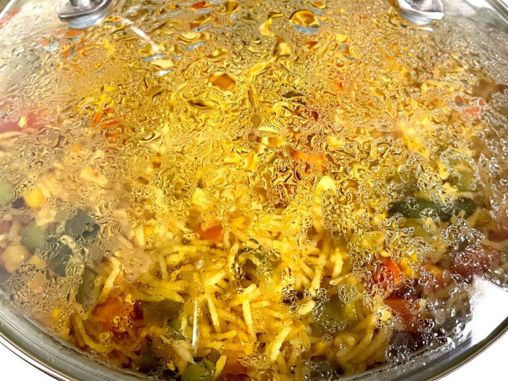5-Minutes Frozen Vegetables Rice - Hearty Food Talks